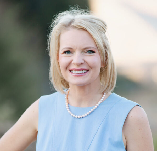 About Marc & Amy – How We Love