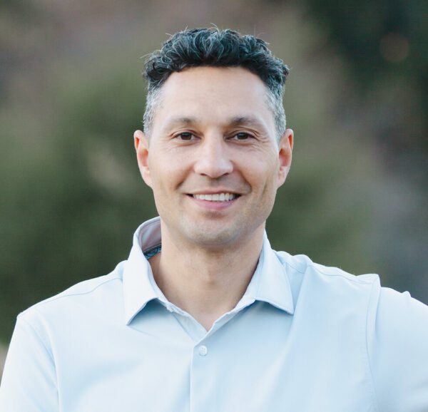 About Marc & Amy – How We Love